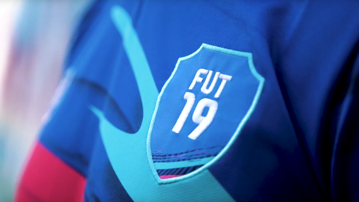 FIFA 19: Trailer dedicato alla T-Shirt griffata Ultimate Team ...